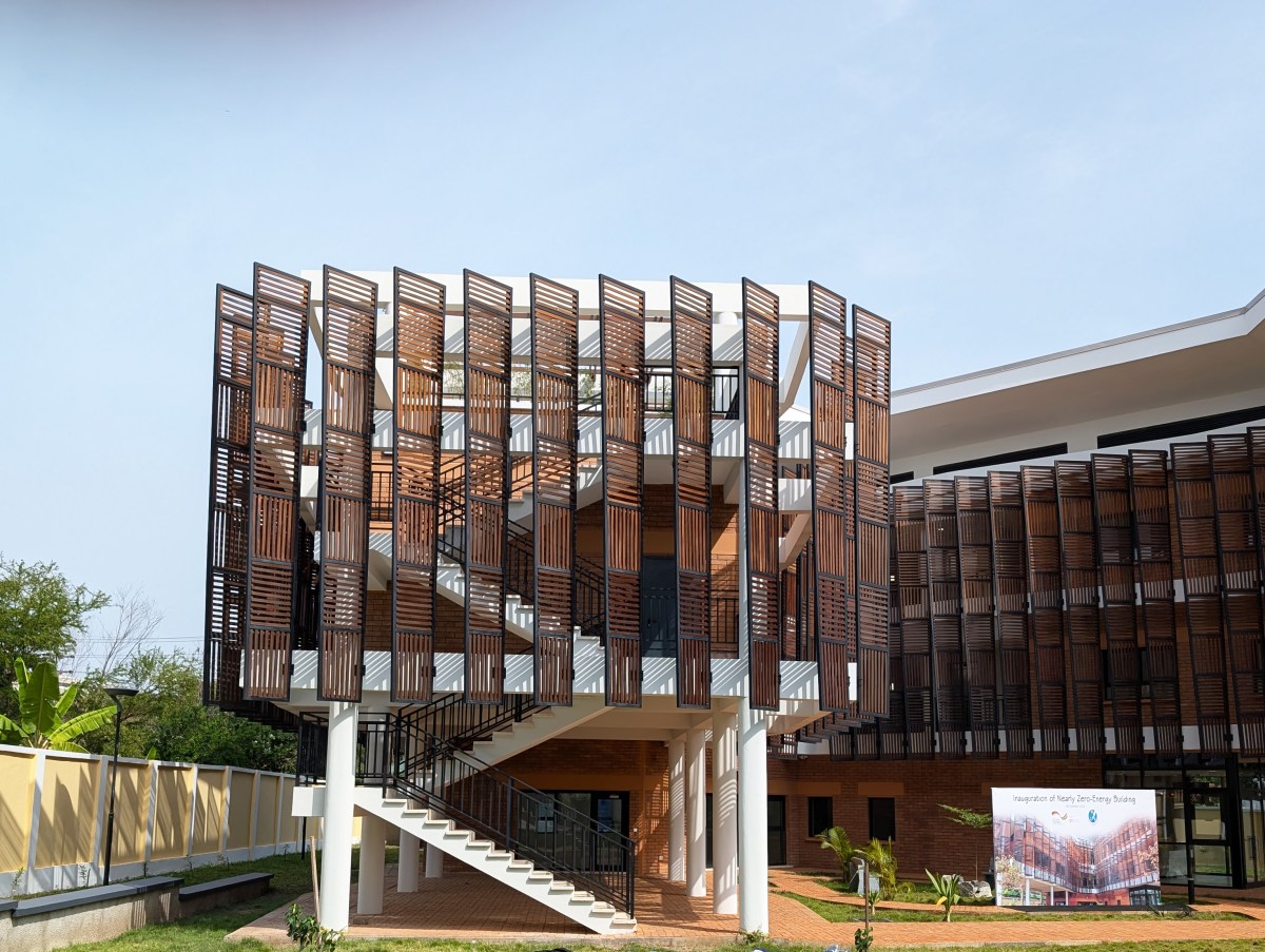 Nearly Zero-Energy Building – S. Tetteh + Associates